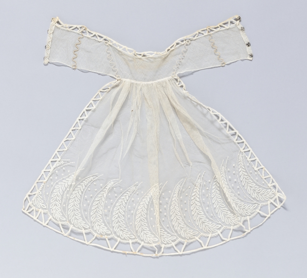 Guimpe met jabot van tule | Groninger Museum Collectie